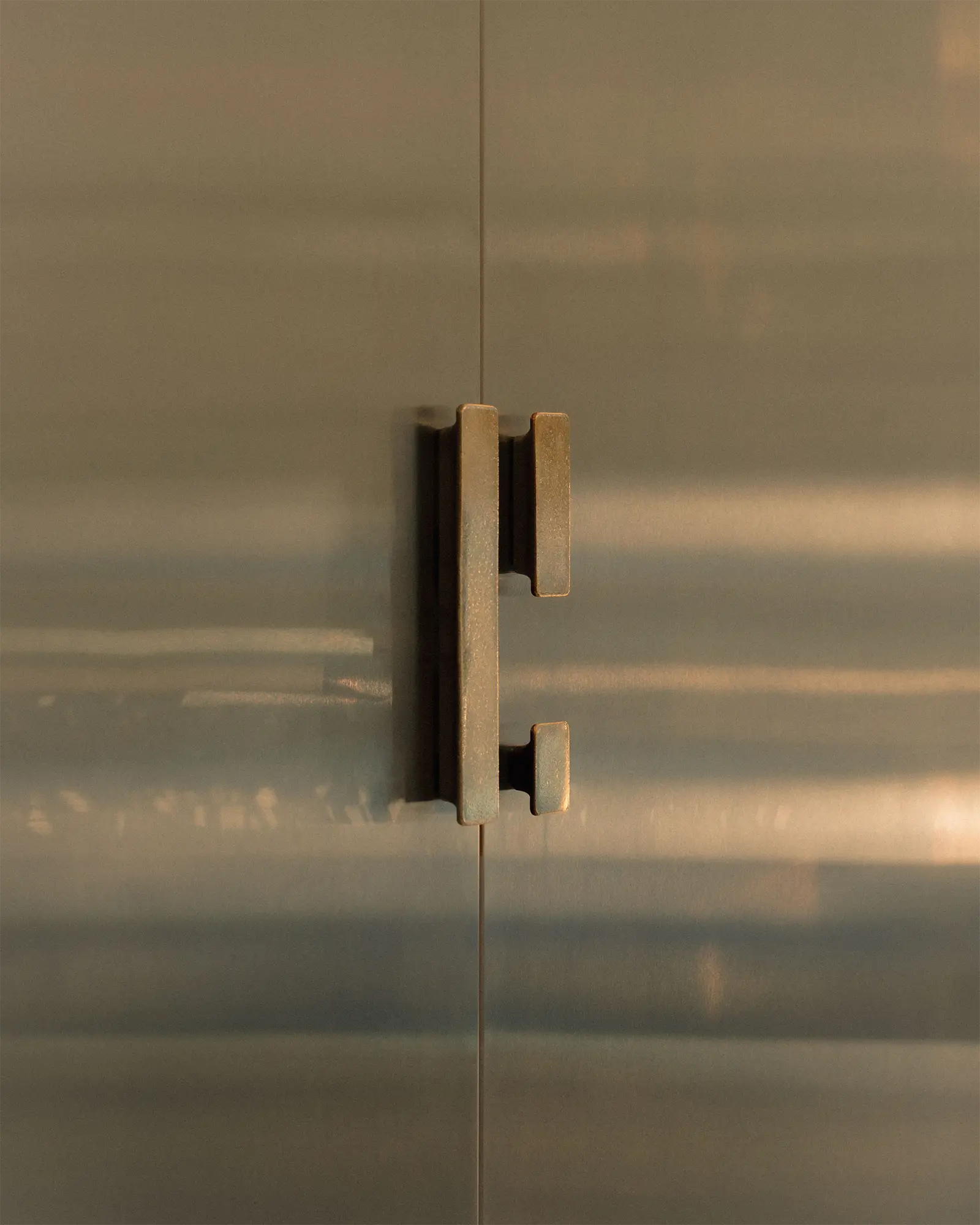 Tab Pull Handle – studio HENRY WILSON