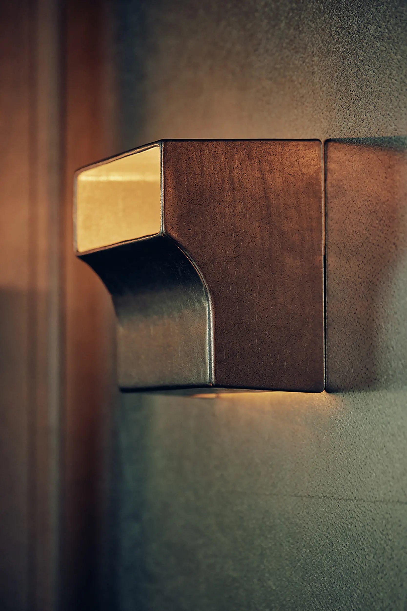 Scoop Wall Light – studio HENRY WILSON