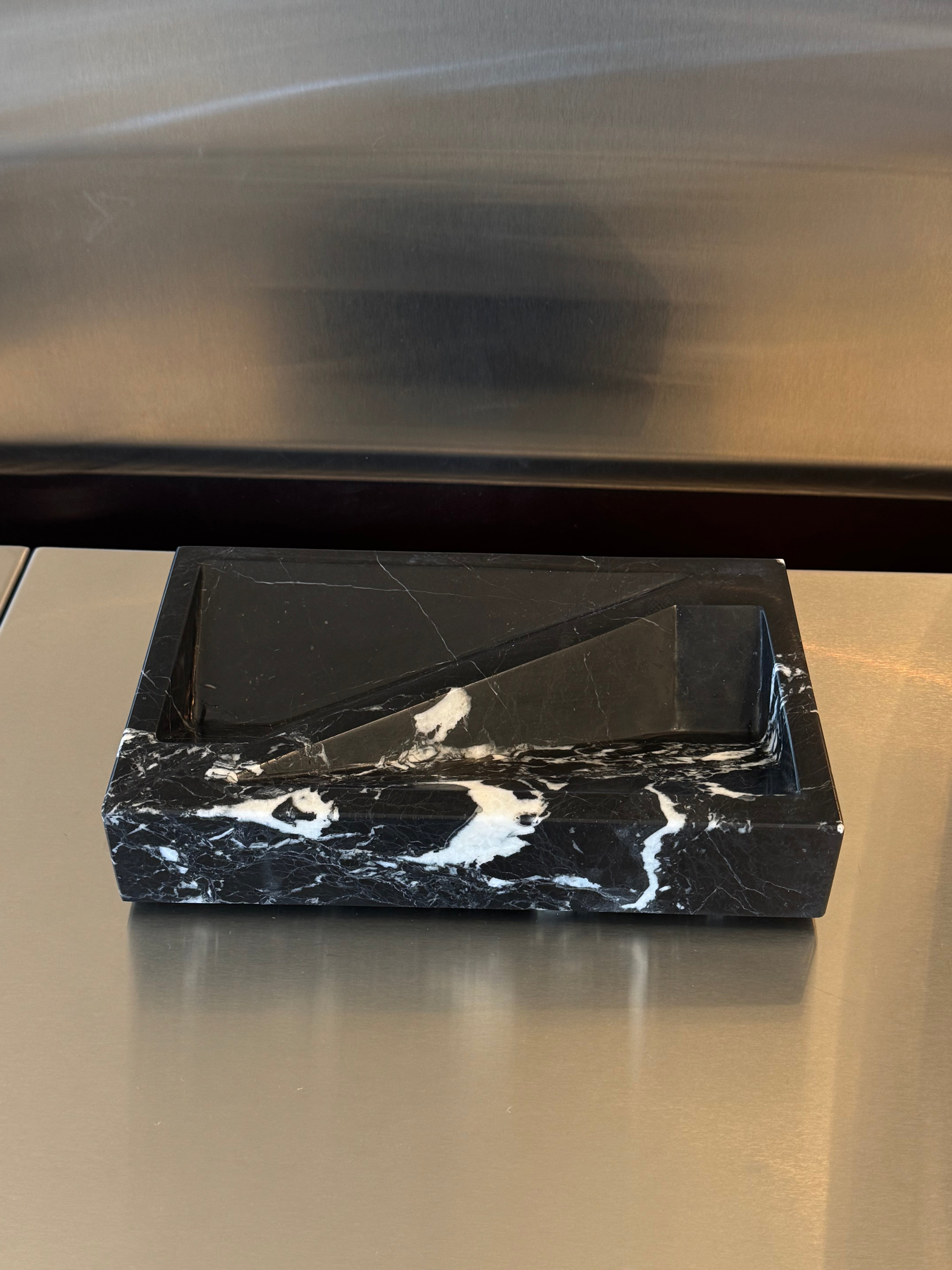 Block Tray – studio HENRY WILSON