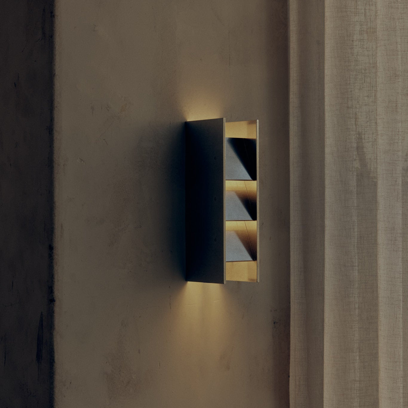 Louvre Light – studio HENRY WILSON