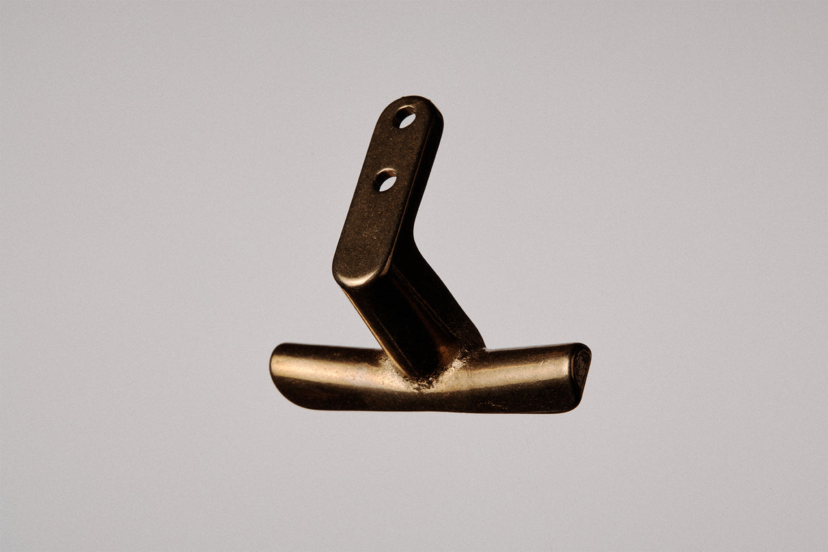 Counter Hook – studio HENRY WILSON